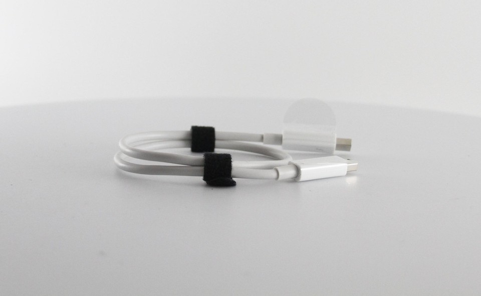 Genuine Apple A1410 Thunderbolt 2 to Thunderbolt 2 Cable - 0.5 m ...