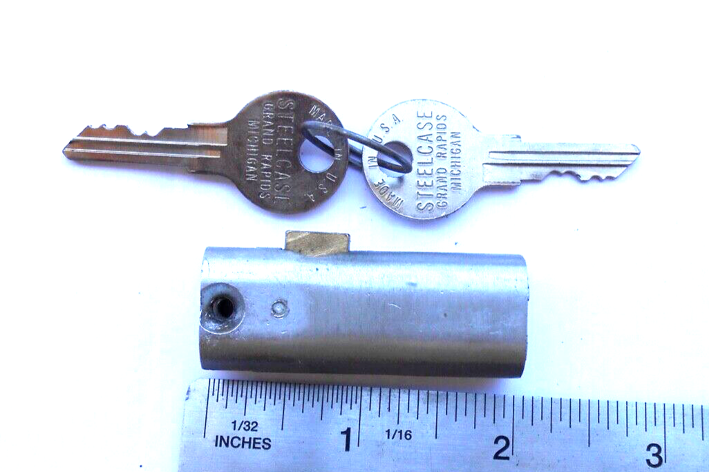 (2) ORIGINAL FR 402 Steel case File Cabinet KEYS with (1) OEM lock | eBay