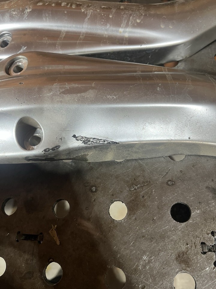 07-13 YAMHA ROADLINER STRATOLINER XV1900 XV 19 REAR FENDER STRUT ...