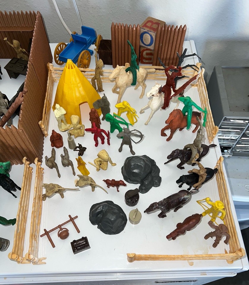 Fort Apache Stockade - Vintage Plastic Toy Set Western Plastic ...