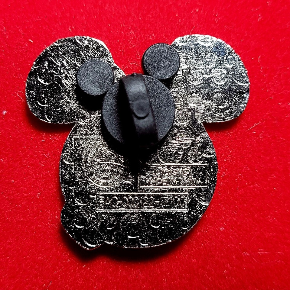 Disney Trading Pin, Emoji Blitz Minnie Mouse Winking And Blowing A Kiss ...