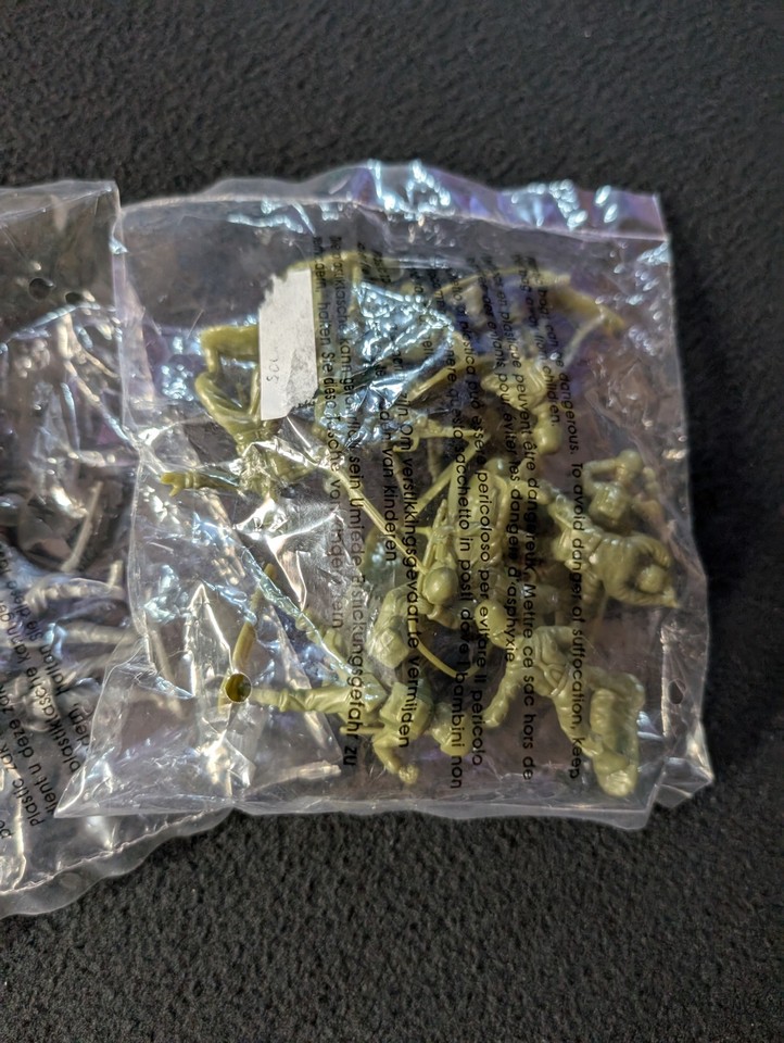 BMC TOYS D-DAY WWII CLASSIC ARMY MEN SOLDIERS ACTION FIGURES USA | eBay