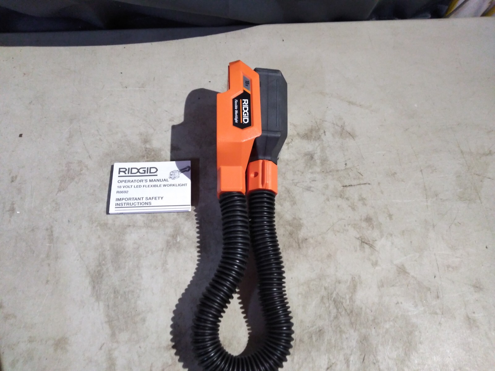 Ridgid 18v GEN5X Flexible Cordless Dual-Mode LED Work Light R8692 TOOL ...
