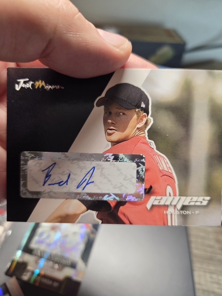 LOT OF 7 AUTOGRAPHED SPORTS CARDS – NFL MLB – ROOKIES, JERSEY PATCH ...