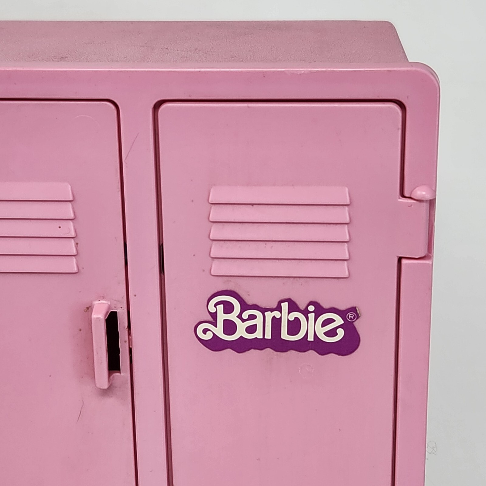VINTAGE 1984 MATTEL BARBIE FITNESS CENTER GYM 7975 PINK LOCKER PLAYSET ...