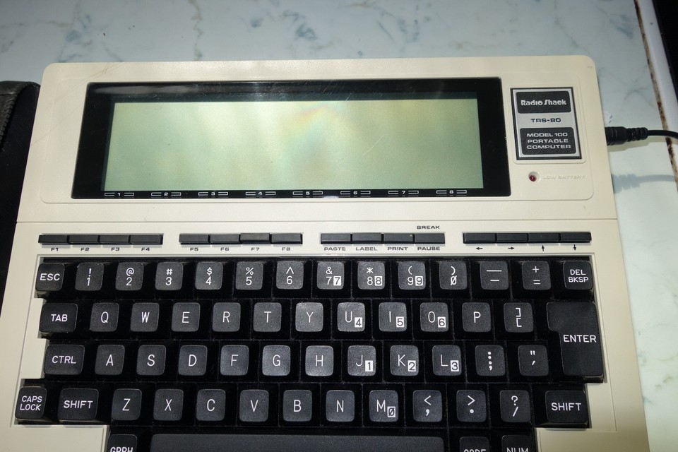 Tandy Radio Shack TRS-80 Model 100 Portable vintage Computer TESTED ...