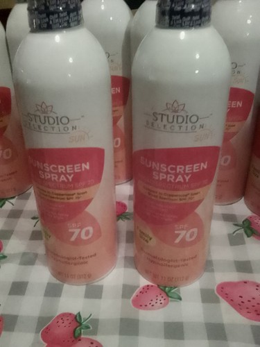 Studio Selection Hypoallergenic Sunscreen Spray SPF 70 Familysize 11 Oz ...