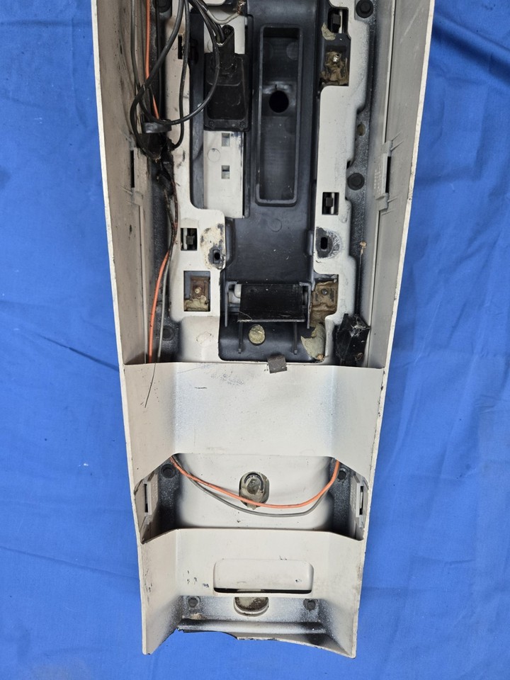 78-88 Cutlass Regal G-body center console floor shift for bucket seats ...