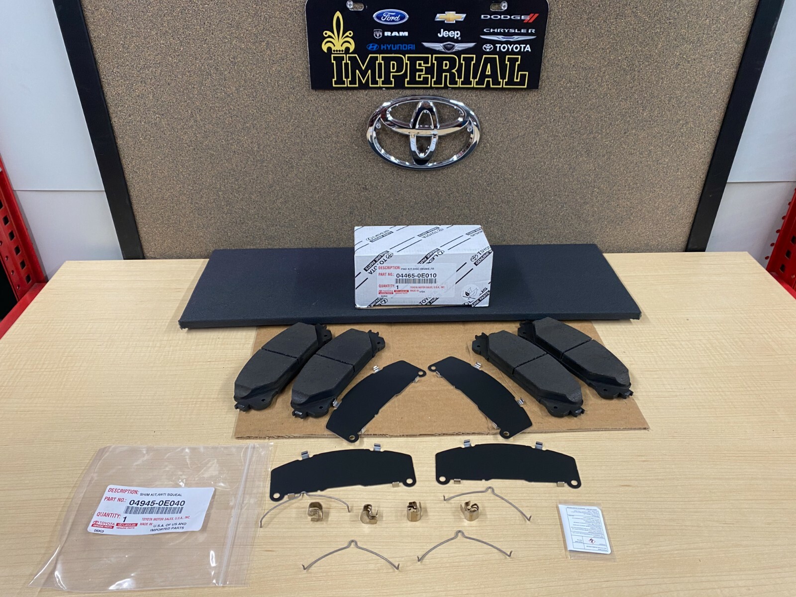 2011-2020 TOYOTA SIENNA GENUINE FRONT OEM BRAKE PAD SET WITH SHIMS ...