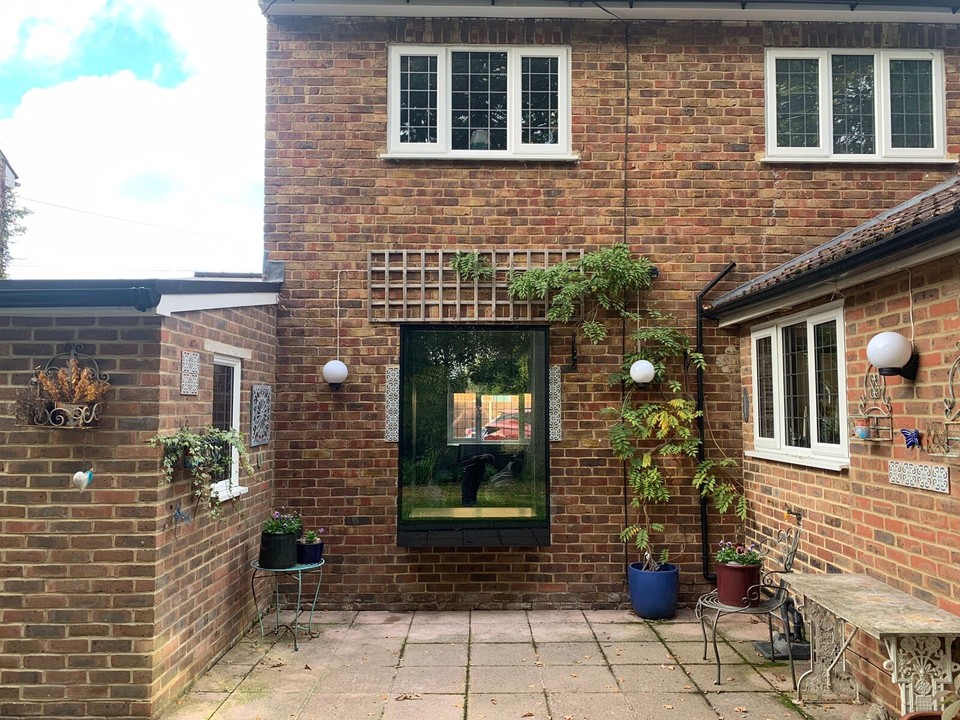 Fully Fitted- Oriel Window | Glass Box Seat | Modern Frameless Glass ...
