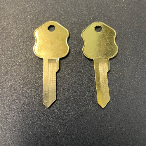 (2) Sisco / Kumahira Safe Ilco SY1 / Taylor 58A Blanks / Keys | eBay