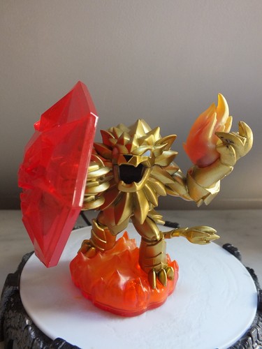 Figurine SKYLANDERS Giants LEGENDARY -- Golden Lion -- TBE | eBay