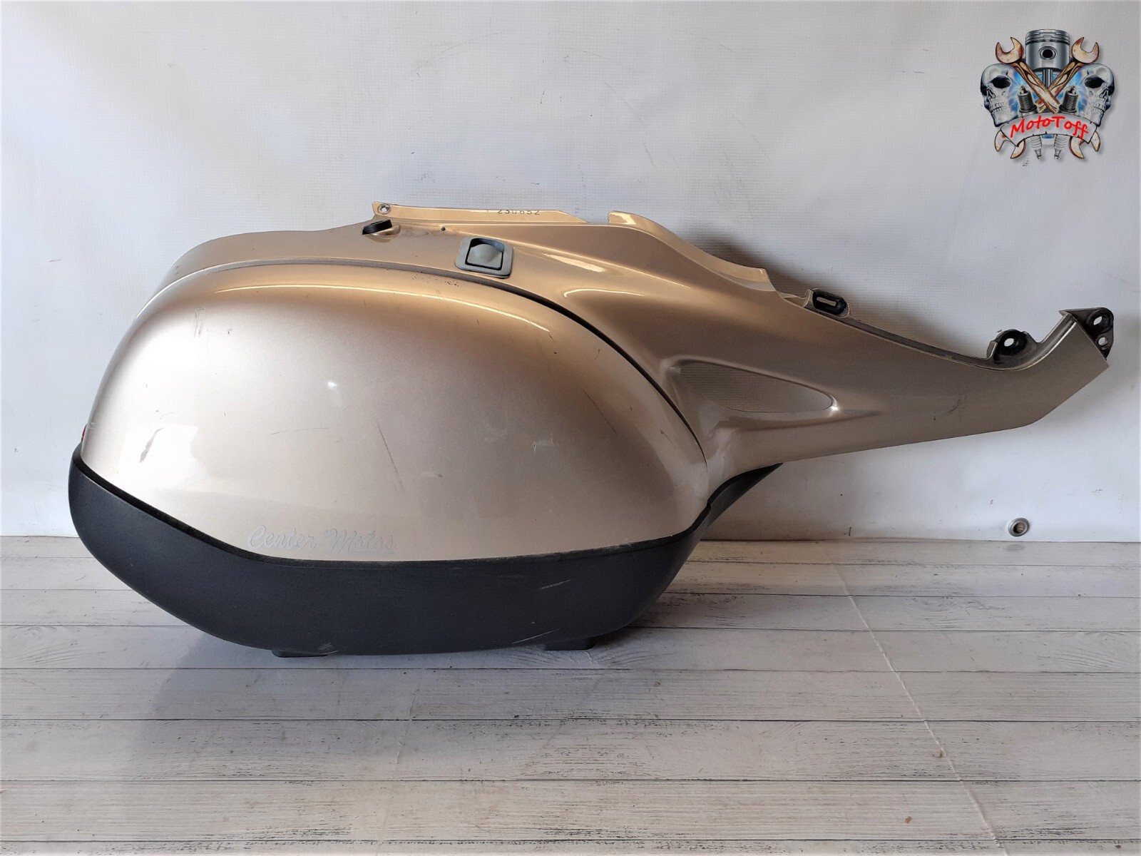 CARENAGE VALISE ARRIERE DROIT HONDA 650 DEAUVILLE RC47 DE 1998 à 2005 ...