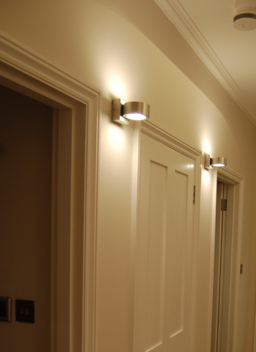 BEL-LIGHTING OMEGA 2 IP20 wall light in anodised aluminium and ...