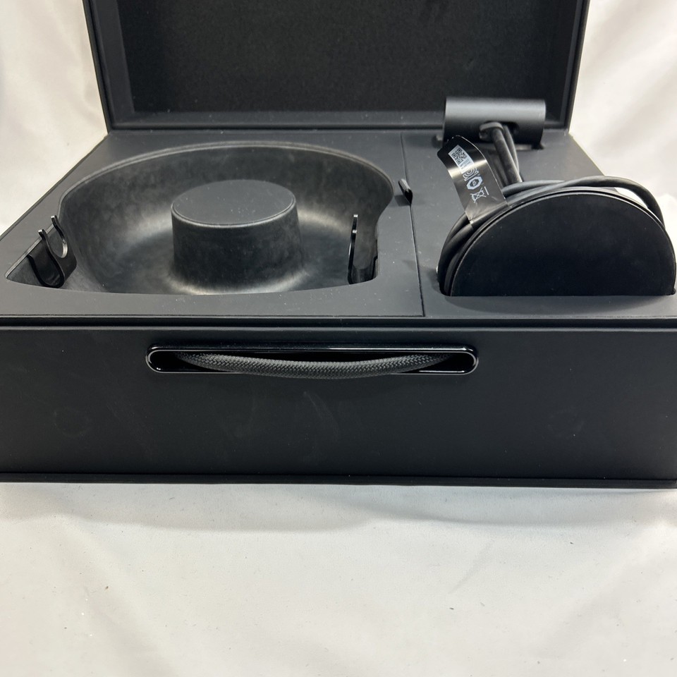 Meta Oculus Rift CV1 VR Virtual Reality Box And Sensor ONLY | eBay