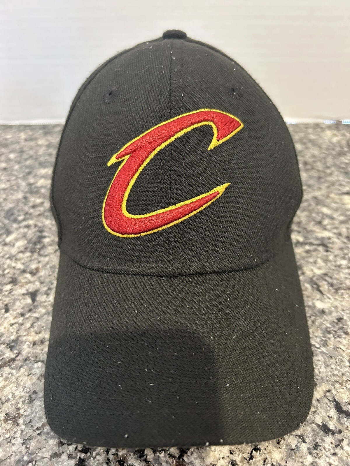 Cleveland Cavaliers Cavs New Era 39Thirty NBA Stretch Fit S/M Hat ...
