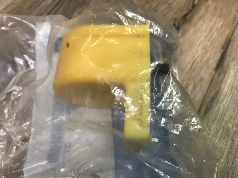 2003-2005 CHEVROLET SILVERADO 2500HD NOS GM LOWER CONTROL ARM BUMPER ...