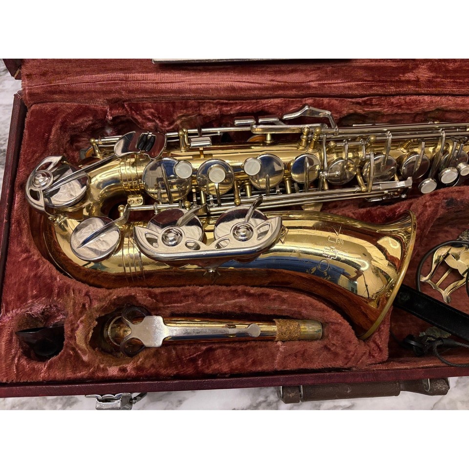 Vito Alto Saxophone - Vintage w/Case & Accessories - Serial 32200-Clean ...