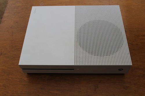 XBOX one S White Console 500GB With 8 Games | eBay