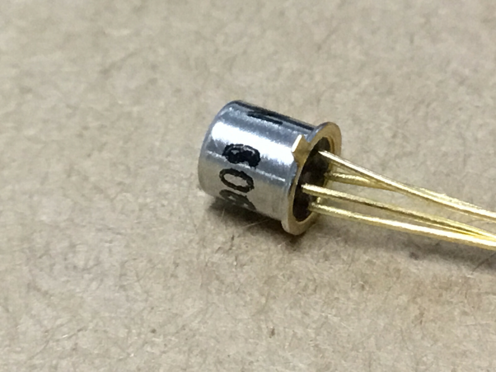 (1 PC) NJS 2N3909 Transistor NSN# 5961-00-484-4947 Gold Leads | eBay