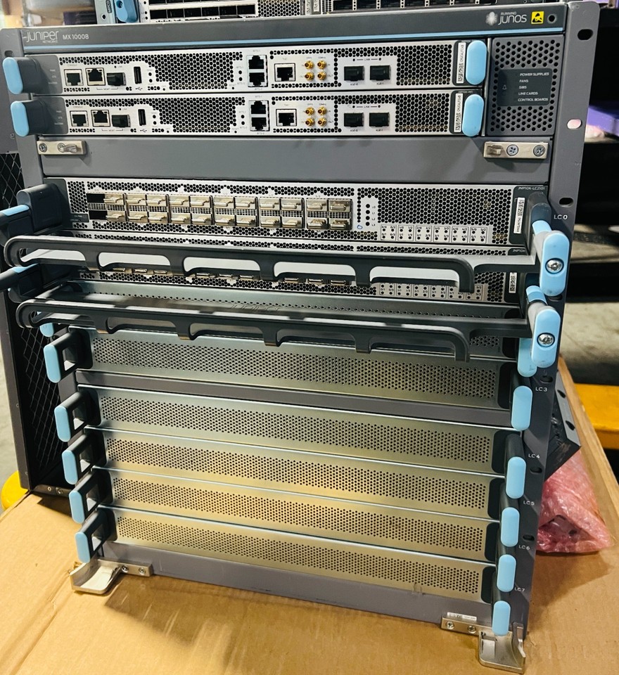 Complete Juniper Networks MX10008-PREM Red 8-slot router sys w/ 2 MX10K ...