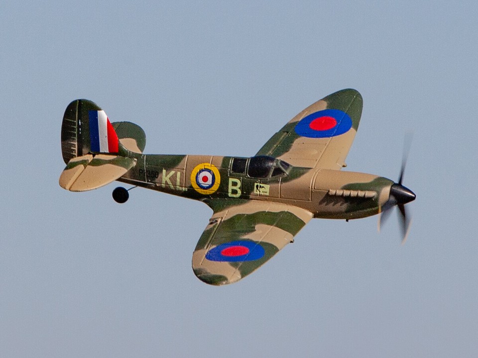 Supermarine Spitfire Micro Warbirds RTF RC Airplane w/PASS Stability ...