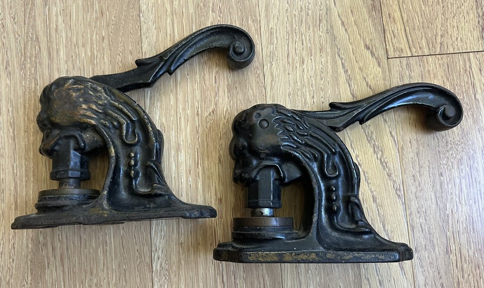 PAIR ANTIQUE / VINTAGE CAST IRON LION HEAD SEAL EMBOSSER PRESS STAMP | eBay