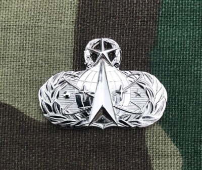 US AIR FORCE MASTER SPACE AND MISSILE QUALIFICATION BADGE; REGULATION ...