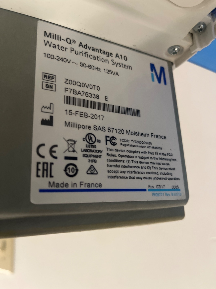 Millipore Milli-Q Advantage A10 Ultrapure Water Purification System ...