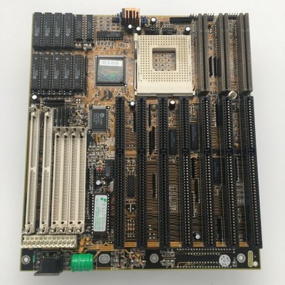 Socket 3 motherboard - soyo sy-25 r - vesa - 3x vlb, 7x isa - tested ...