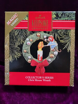 HALLMARK CHRIS MOUSE WREATH MAGIC LIGHT ORNAMENT 1990 FREE SHIPPING | eBay