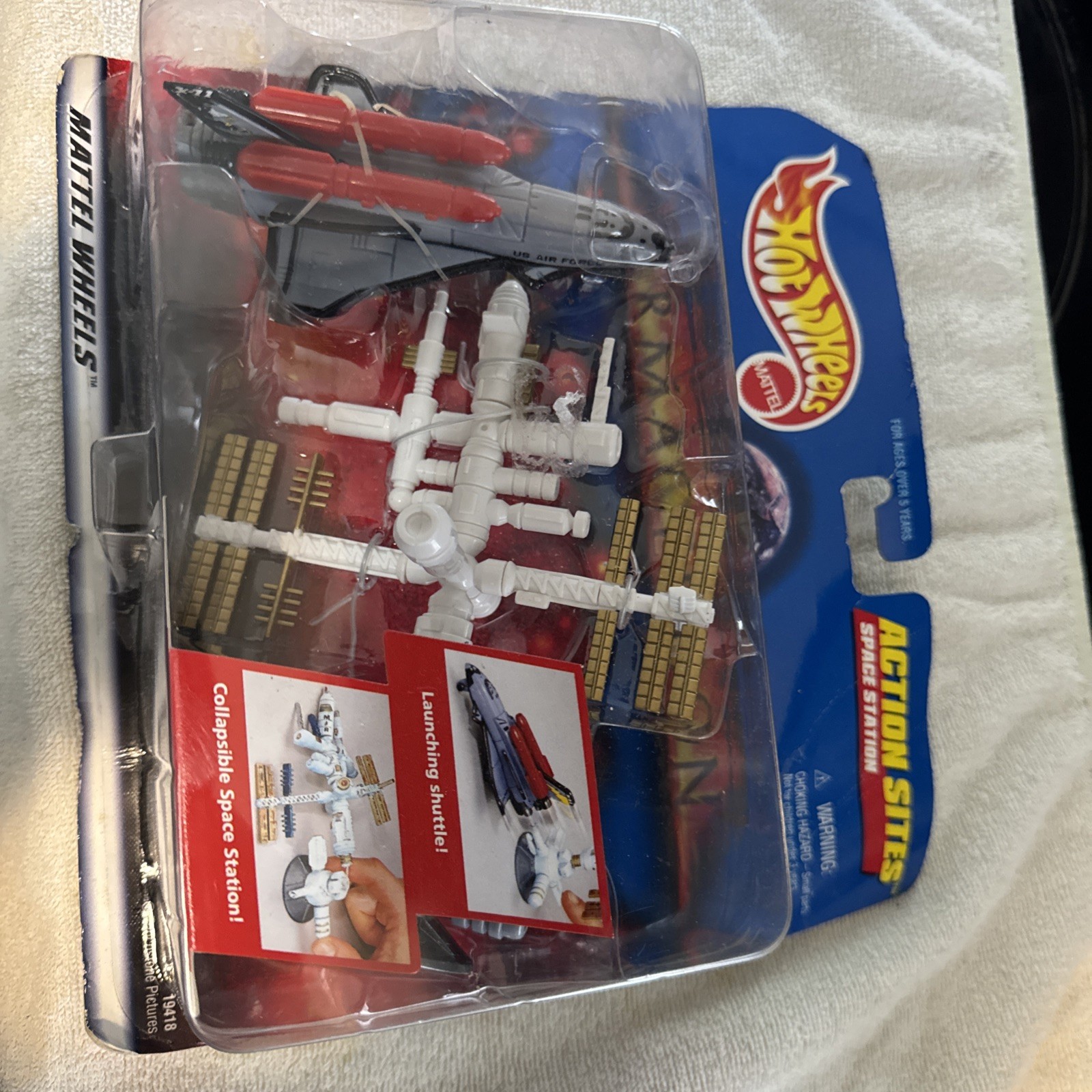 1997 Hot Wheels ARMAGEDDON Movie Action Sites Space Station Set New ...