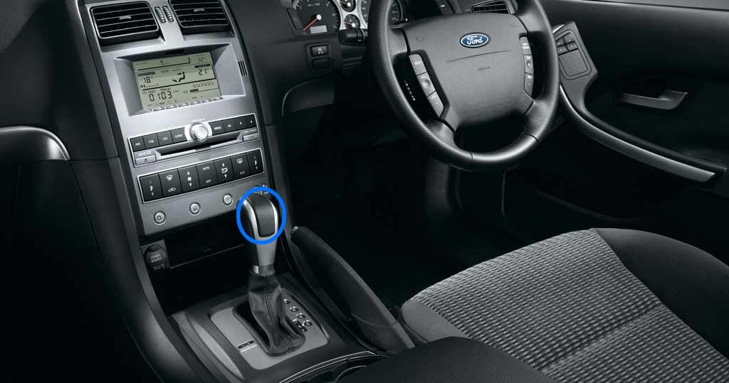 FORD FPV BF 6 SPEED AUTOMATIC LEATHER GEAR HANDLE TOP- FALCON XR6 XR8 ...