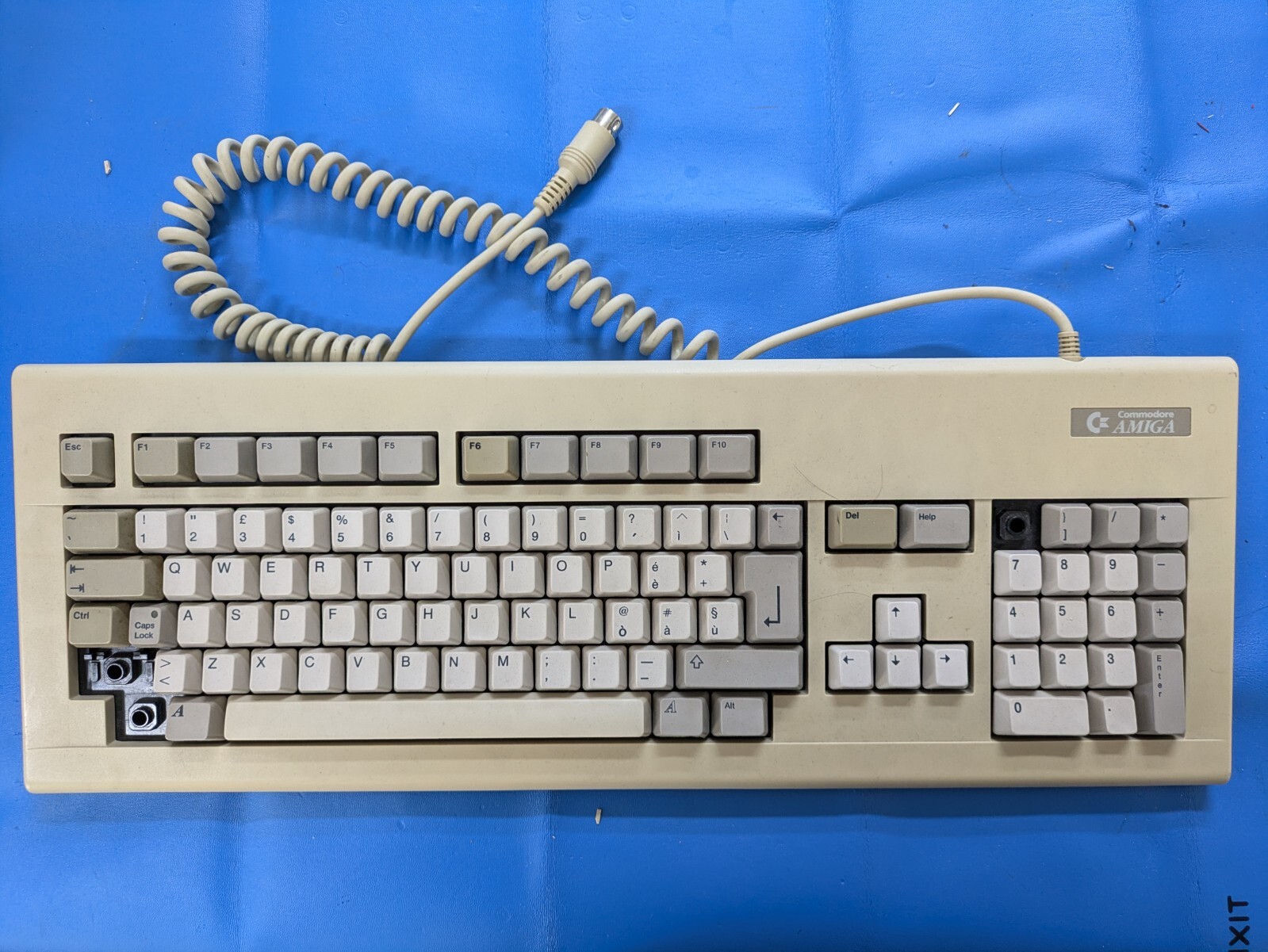 Amiga A2000/A2000HD A2500 Keyboard UNTESTED | eBay