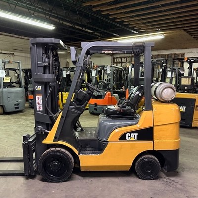 Forklifts - 6500 Lb