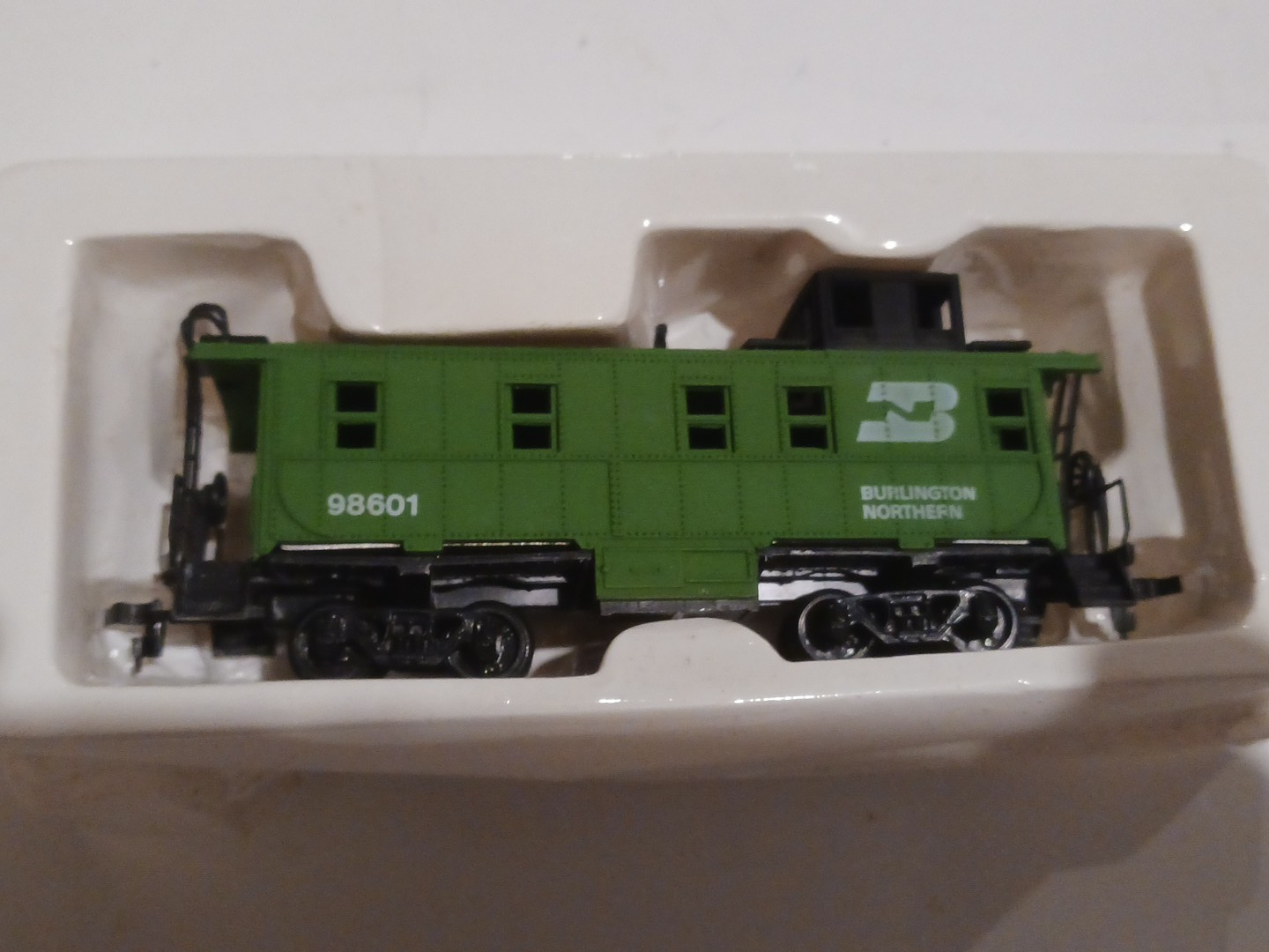 Vintage Lionel HO Scale Burlington Northern Green Caboose 98601 BN ...