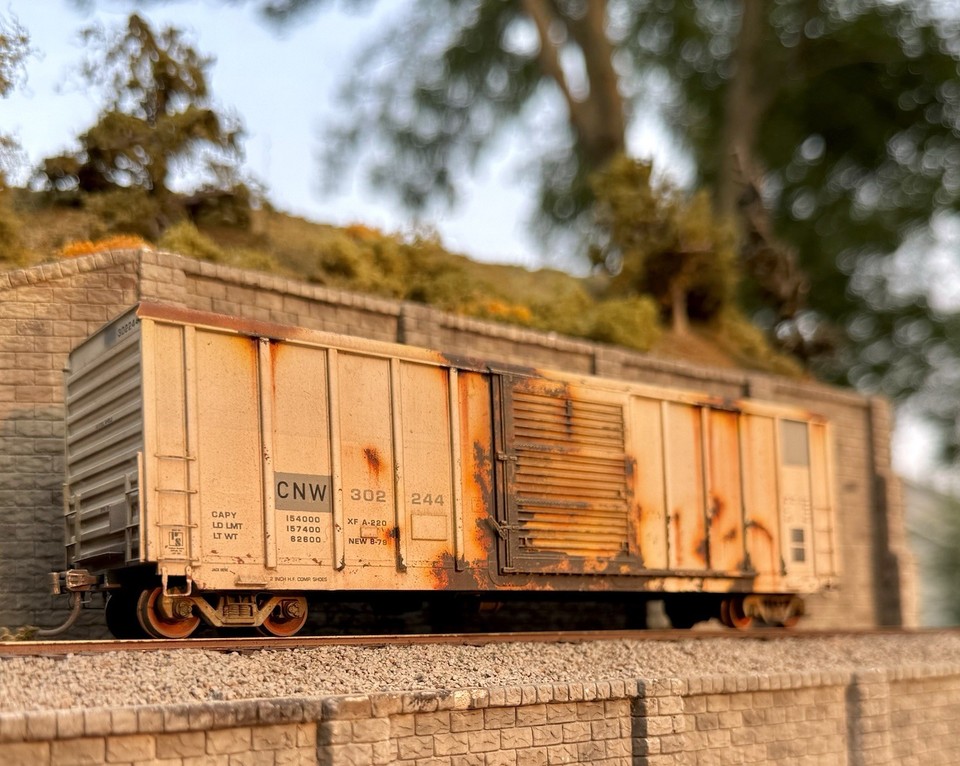 Athearn RTR HO Scale Patch CNW 50 ‘ Box Car Weathered NIB | eBay