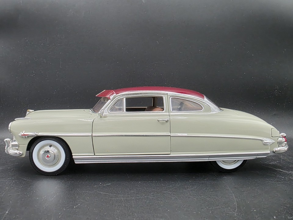 Highway 61 DCP 1952 Hudson Hornet Club Coupe 1:18 Scale Diecast Car ...