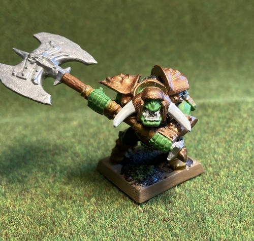 Warhammer The Old World: Orc & Goblin Tribes Orc Boss with Great Axe ...