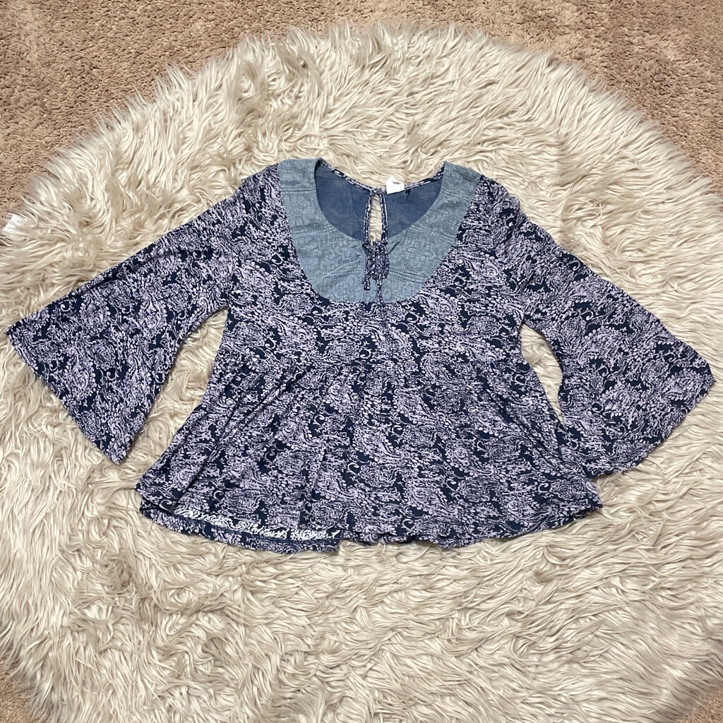 Akemi & Kin Anthropologie blouse size medium - Gem