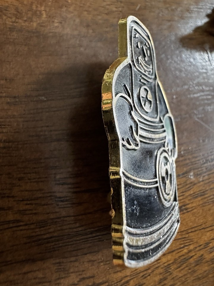 FALLOUT 2018 Rad Resistant Perk Lapel Pin Loot Crate 6 Nuclear | eBay