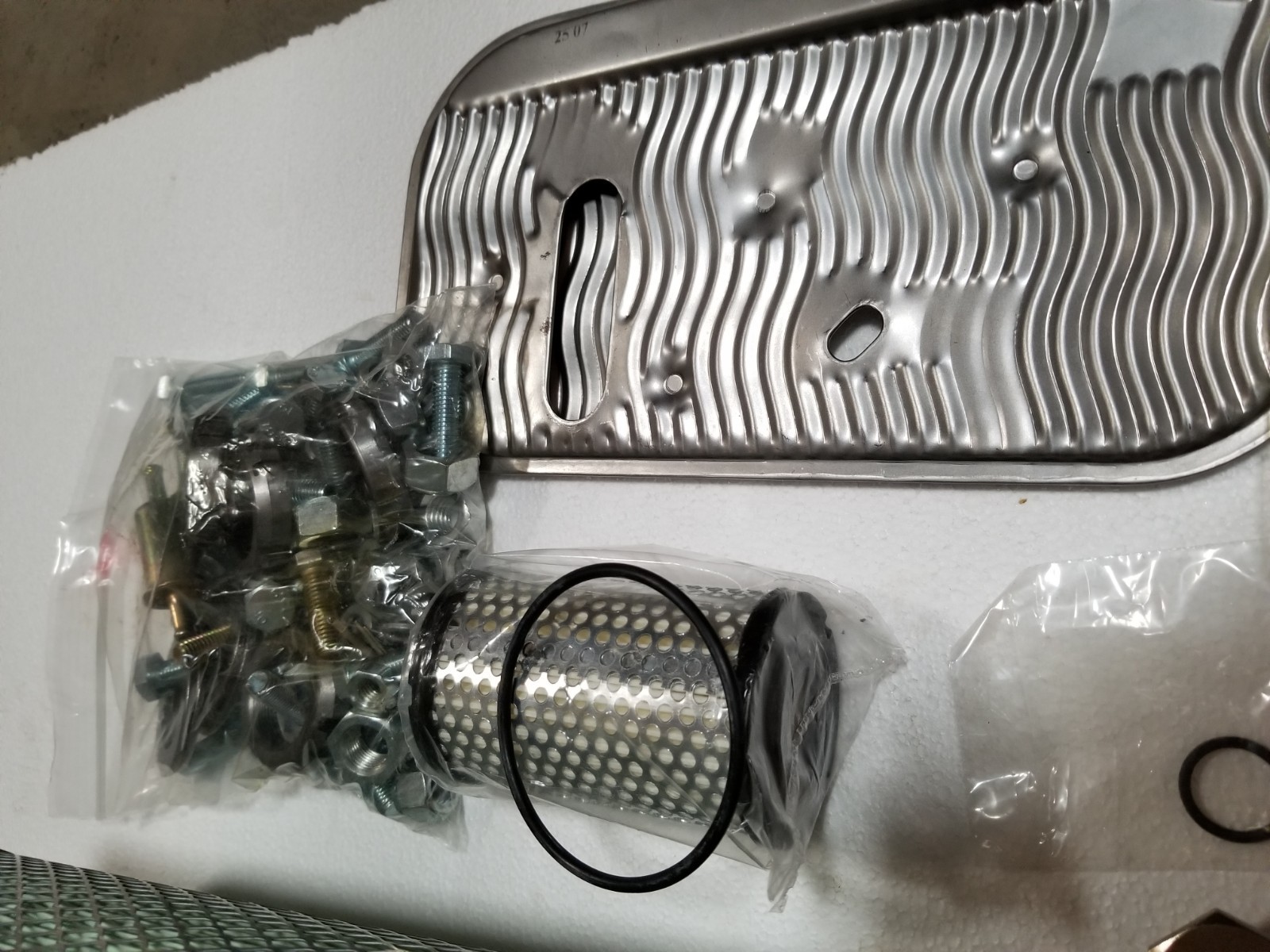 HMMWV M998 Humvee Fuel Filter, Geared Hub, Oil Filter, Maintenance Kit ...