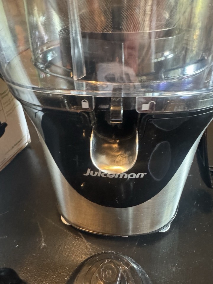 LN Juiceman Stainless and Black Model JM8000S Juice Extractor Tested ...
