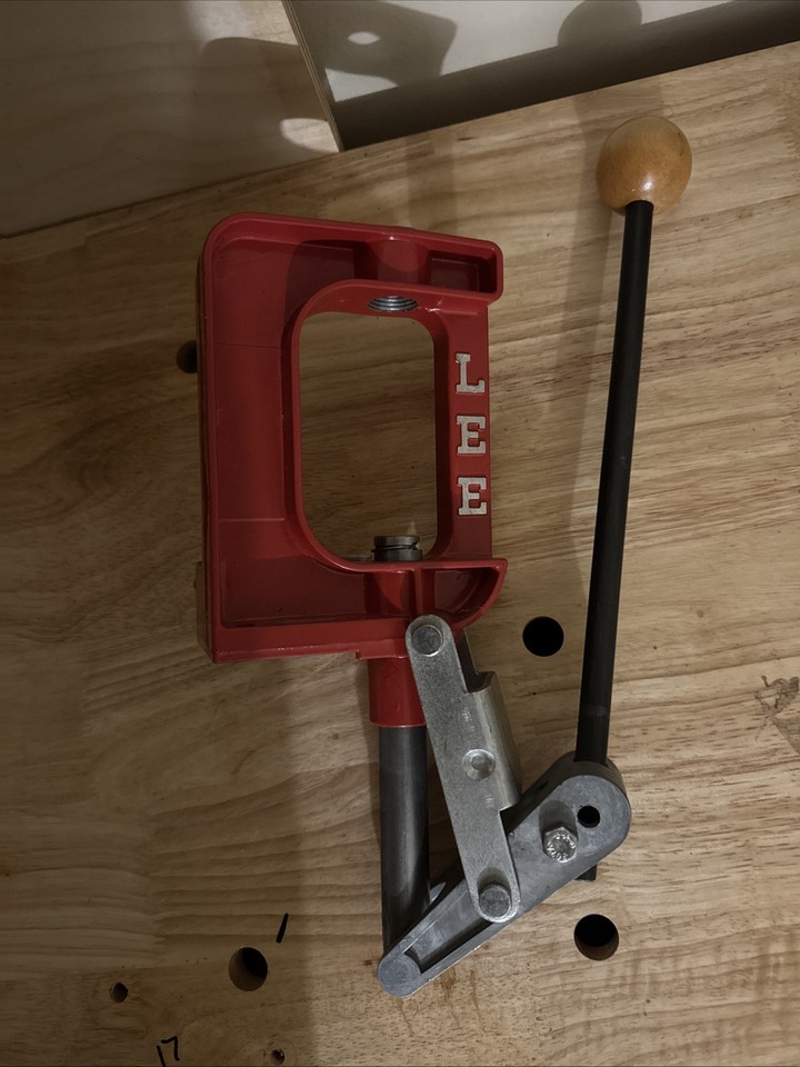 LEE Single Stage Reloading Press O Frame rifle pistol reloader Hand ...