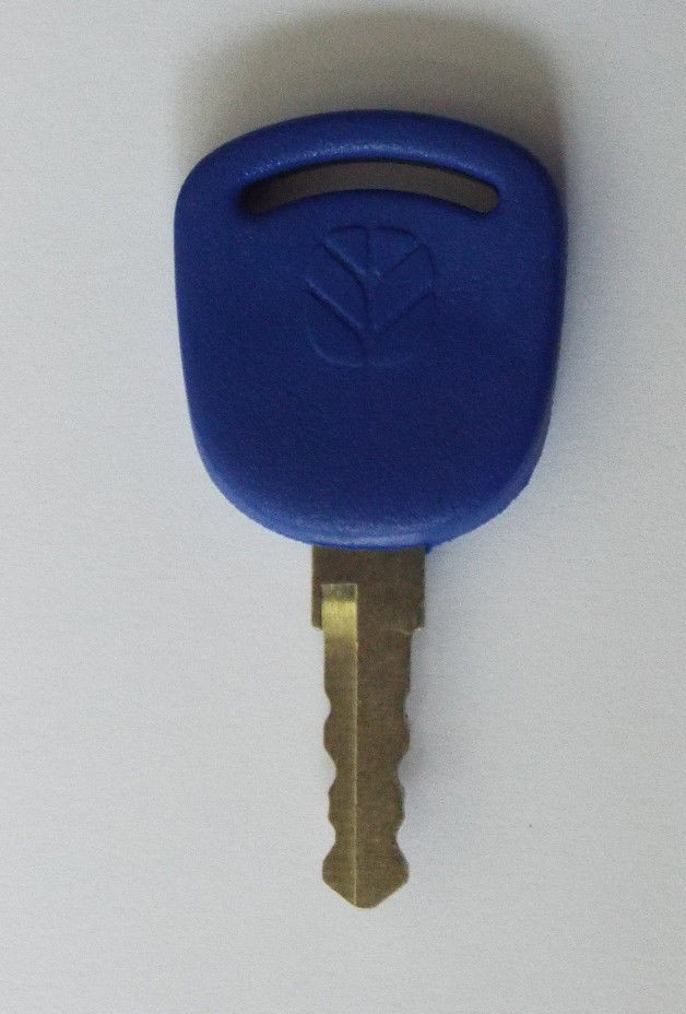 #187 - NEW HOLLAND TM TRACTOR KEY - 82030143 FITS 40/60 SER TS TM T5 T6 ...