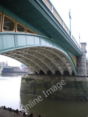 Photo 6x4 Arch span, Southwark Bridge EC4 London c2009 | eBay UK