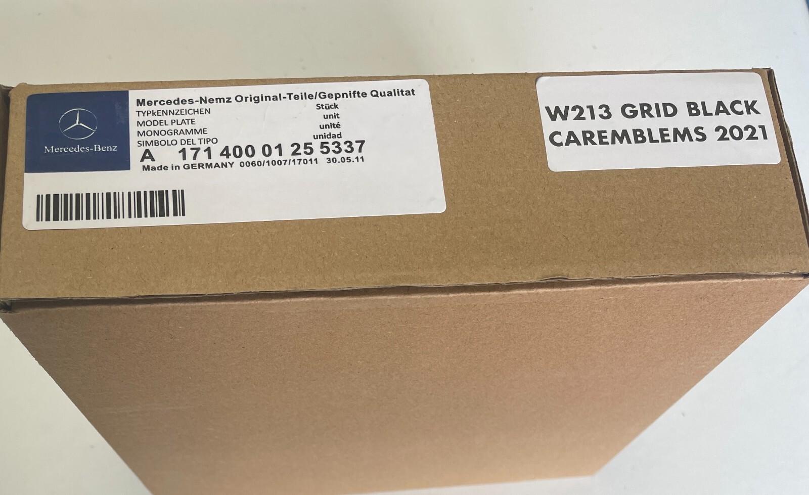 Mercedes-Benz Black Grill Star &Base Emblem Badge E-CLASS W213 W238 ...