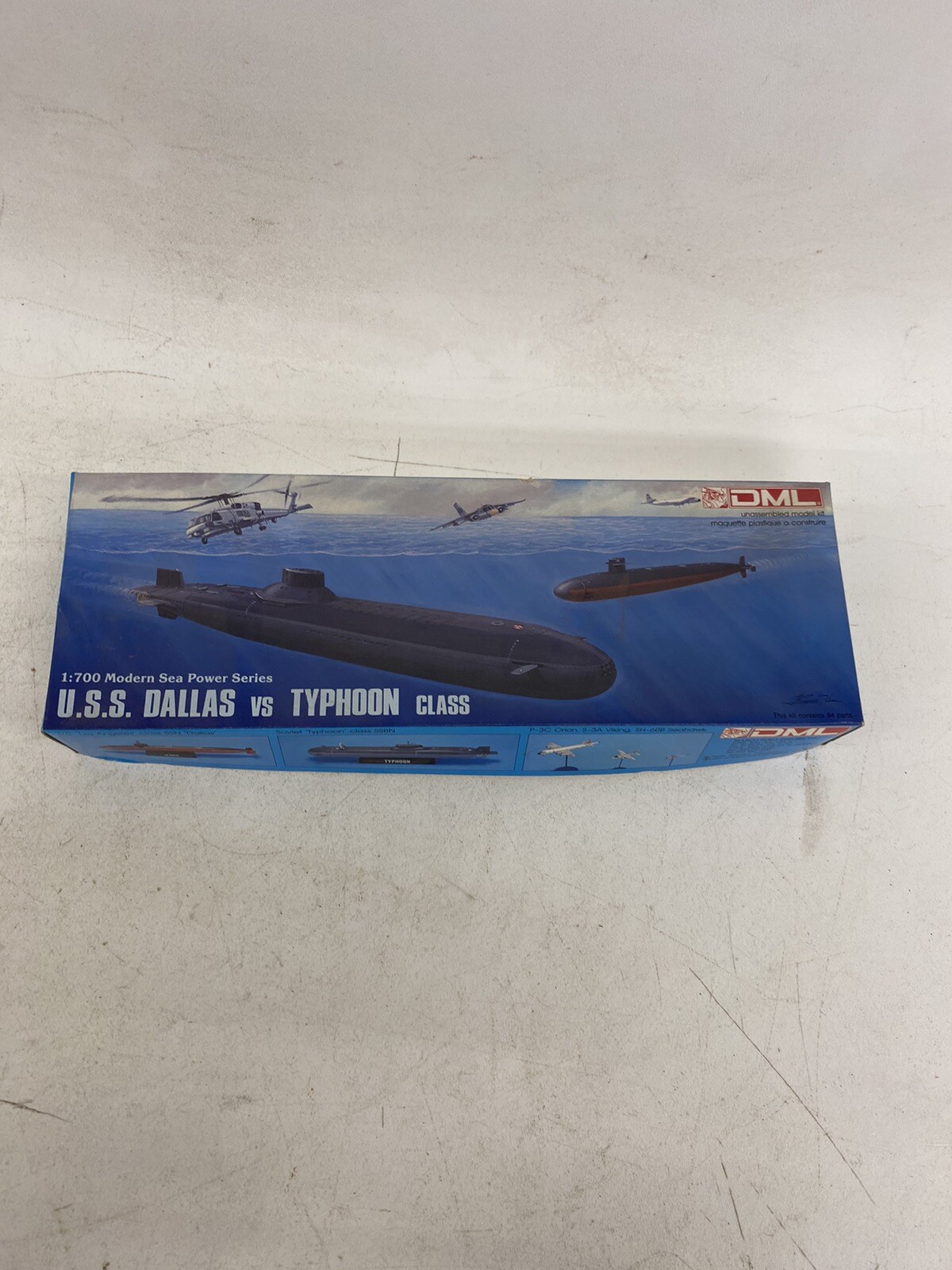 DRAGON 7001 1:700 scale U.S.S. DALLAS VS TYPHOON CLASS Plastic model ...