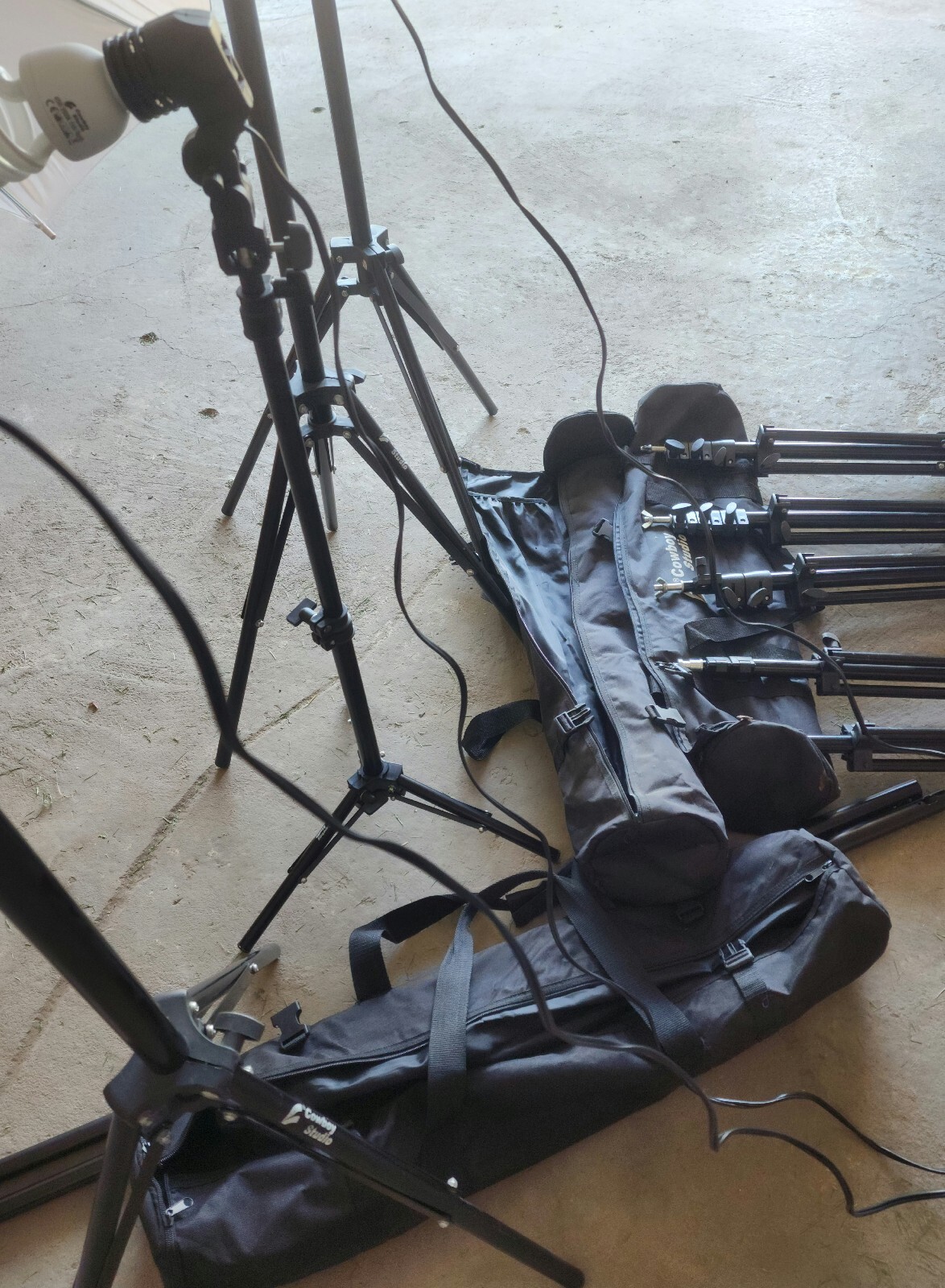 Cowboy Studio Lot 8 Piece Photo Lighting Kit | Adjustable Light Stands ...