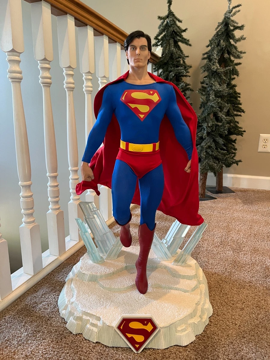 Christopher Reeve Superman Statue